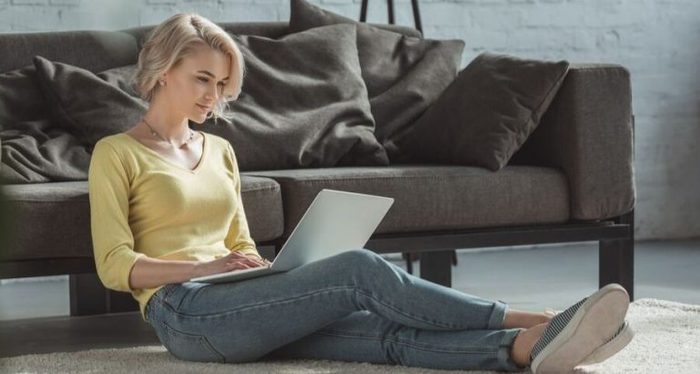 9 Easy Ways to Make Money Working from Home (This Year)